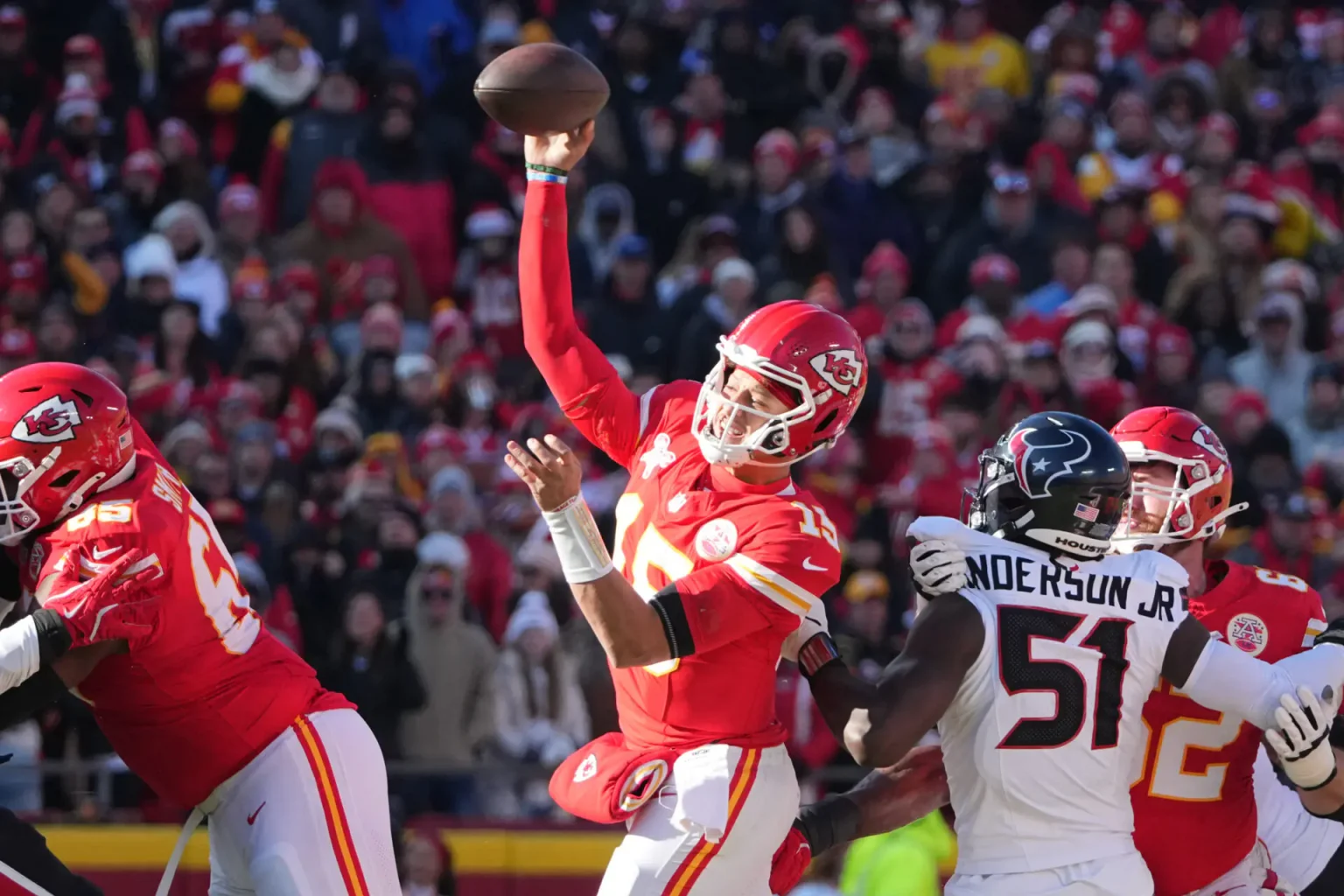 Divisional Showdown: Kansas City Chiefs Face Off Against Houston Texans ...